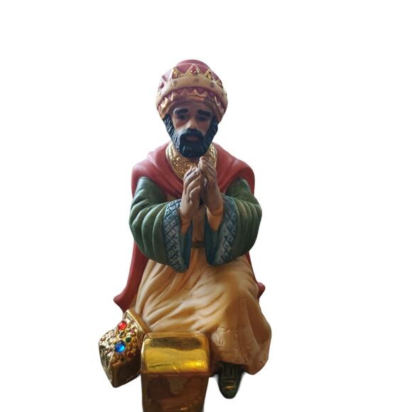 Mercuries | Holiday | Mercuries 994 Porcelain Kneeling Wise Man ...